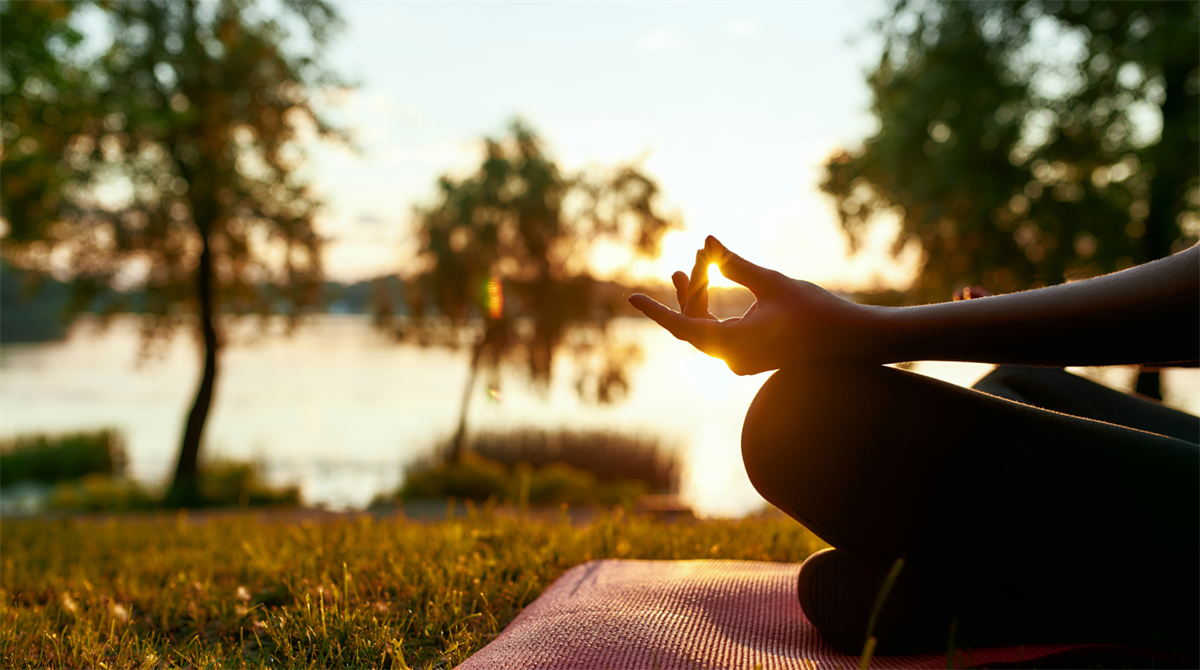 Get fit, enjoy nature, find tranquility with Yoga by the River’s Edge ...
